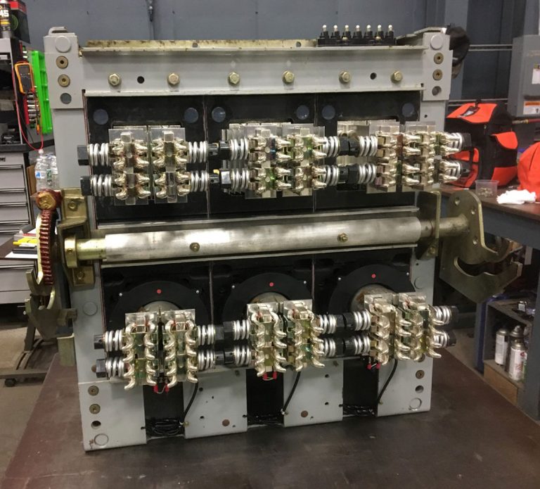 General Electric AKR-10D-75 Manually Operated Air Circuit Breaker ...